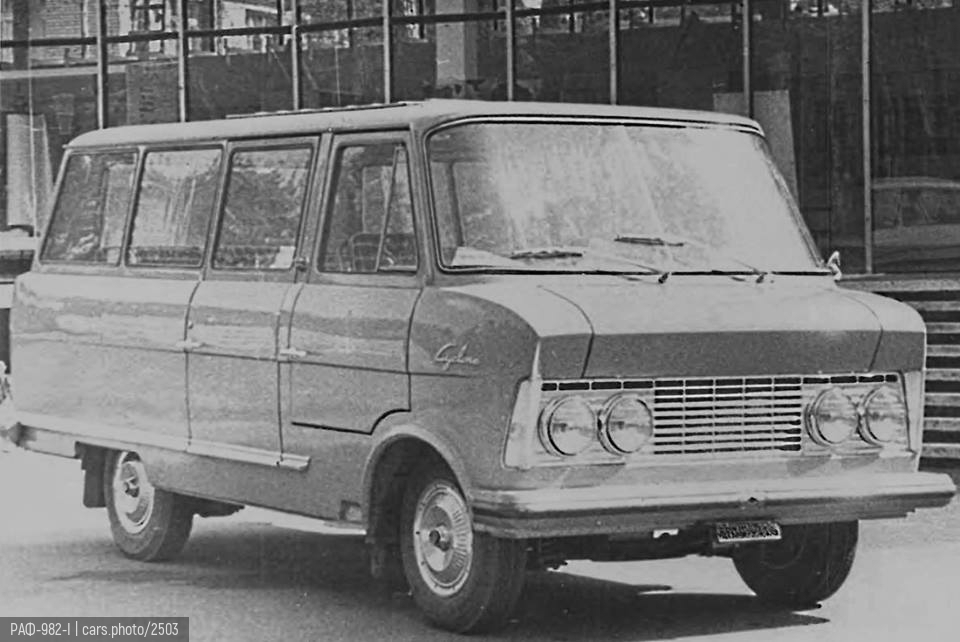  982 I